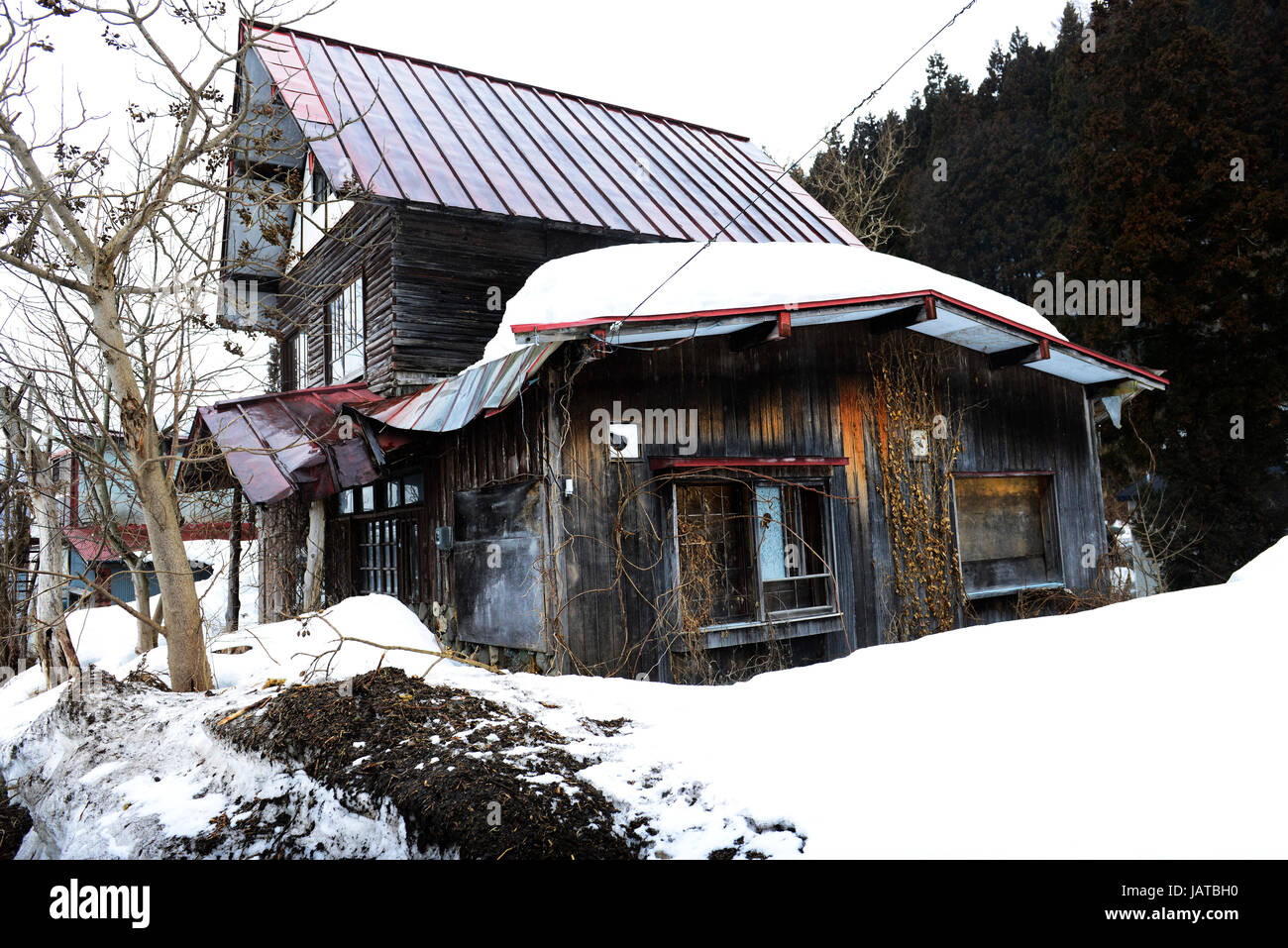 Japanese wooden house hi-res stock photography and images - Alamy