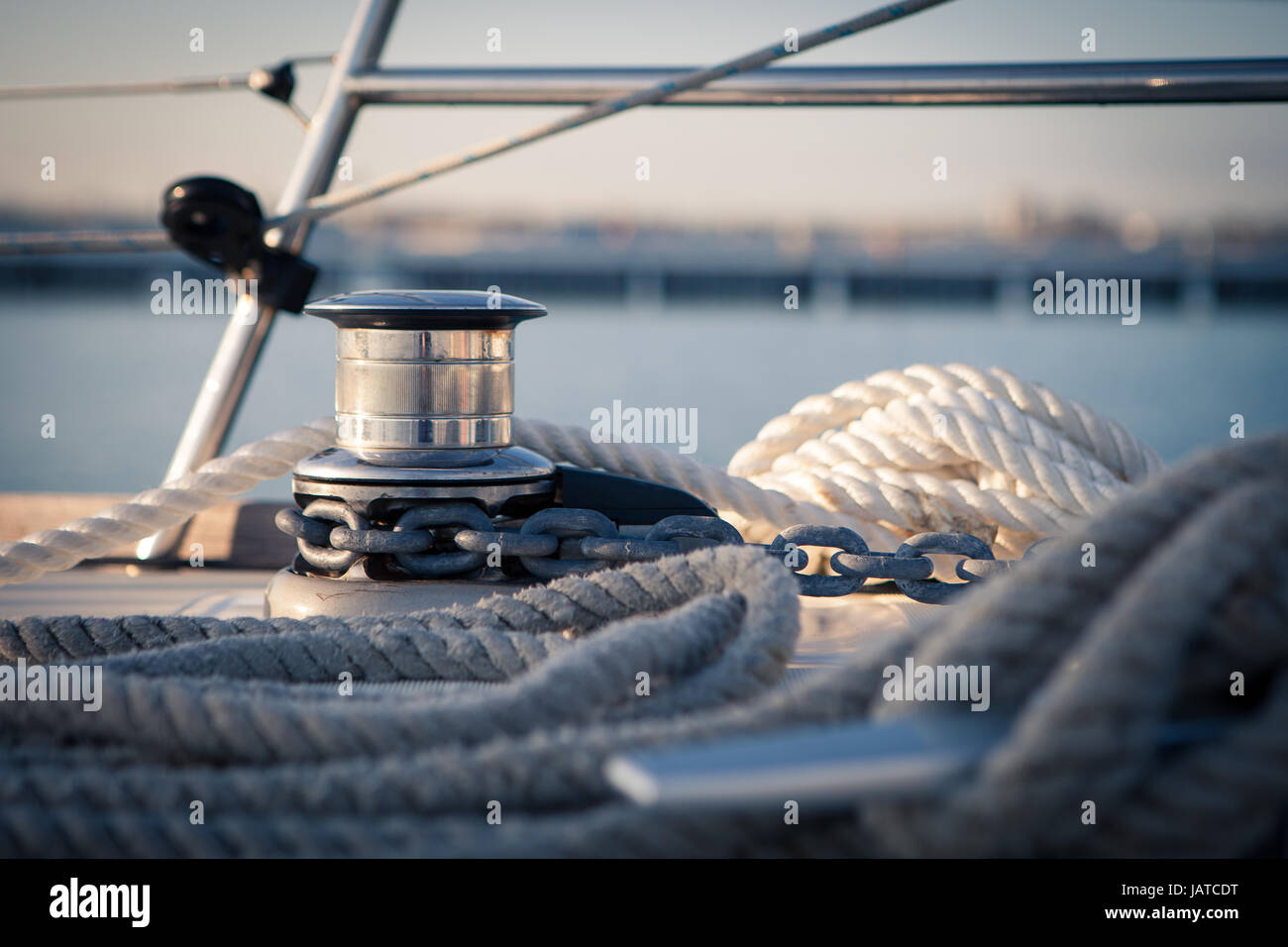 Rope winch hi-res stock photography and images - Alamy