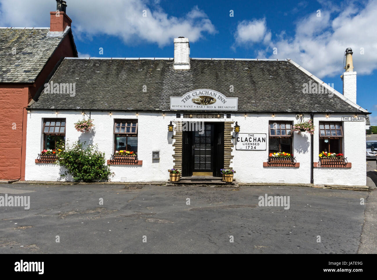 The Clachan Inn restaurant bed & breakfast and bar in Drymen county ...