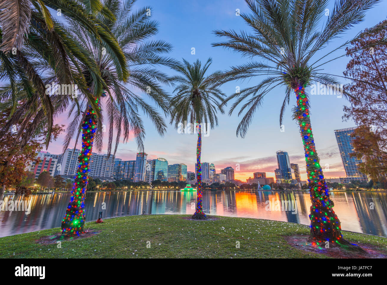 Orlando, Florida, USA downtown skyline at Eola Lake Stock Photo - Alamy