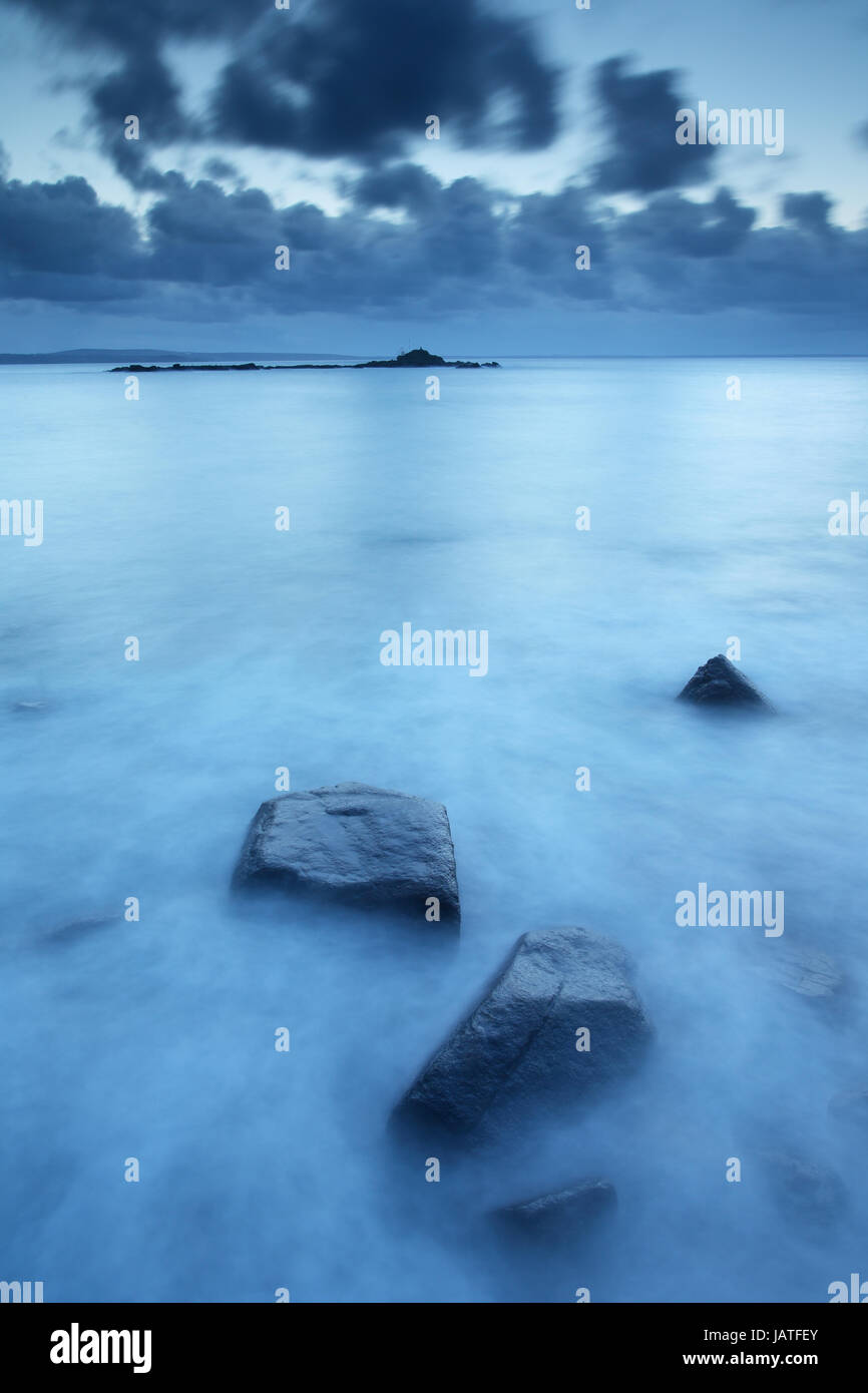 Pre dawn harbour hi-res stock photography and images - Alamy