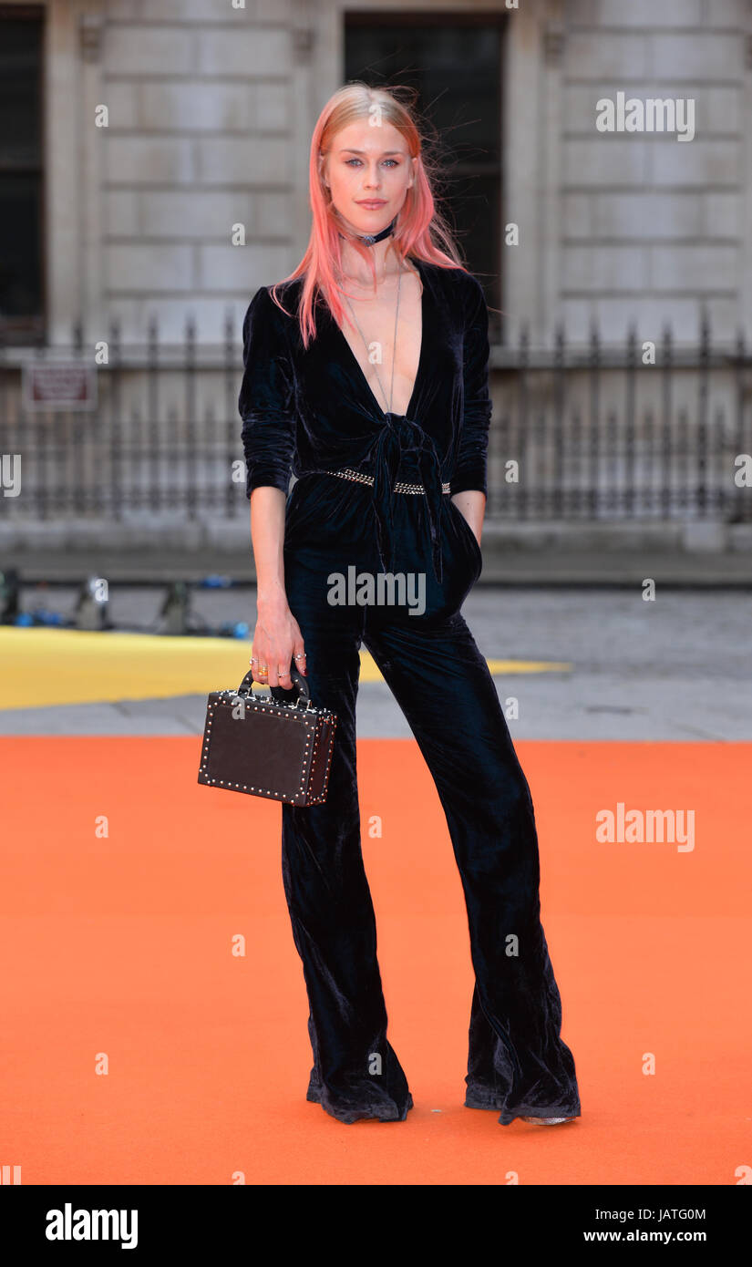 Mary charteris arrives at the hi-res stock photography and images - Alamy
