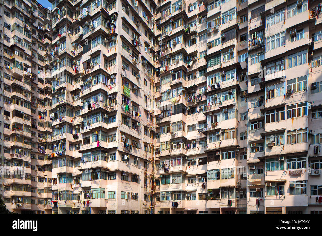 Overcrowded residential building in Hong Kong Stock Photo - Alamy