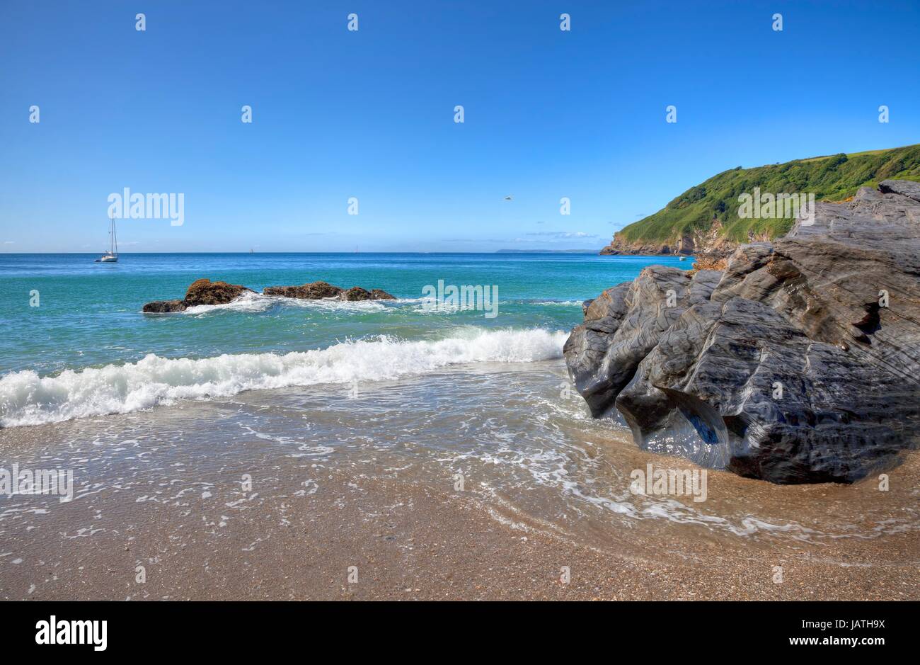 Summertime at Lantic Bay, Cornwall, England Stock Photo - Alamy