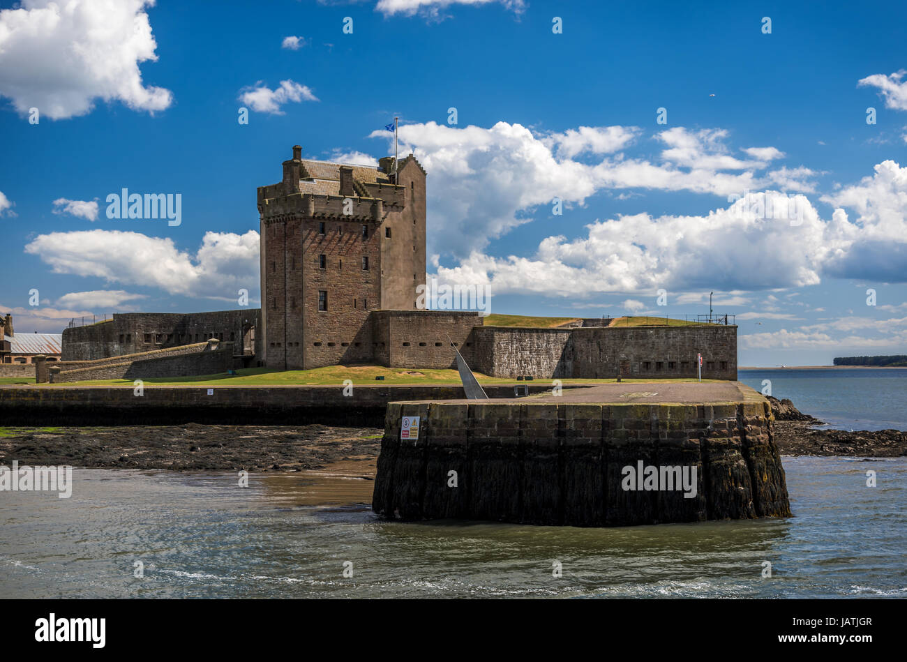 Broughty ferry hi-res stock photography and images - Alamy