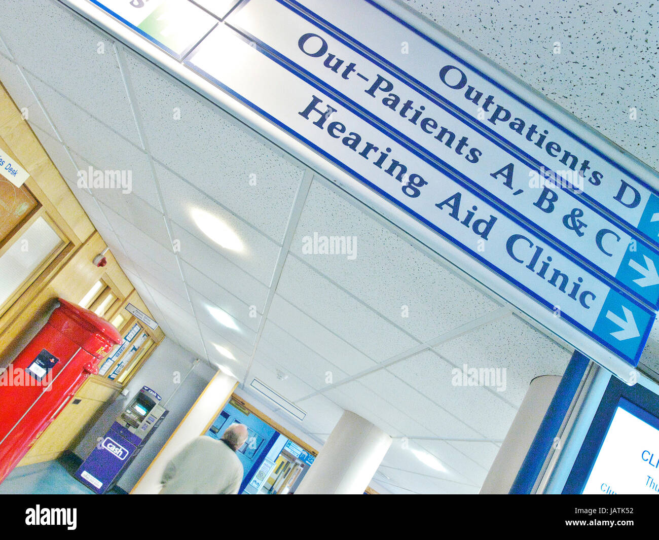 Hospital signage hi-res stock photography and images - Alamy