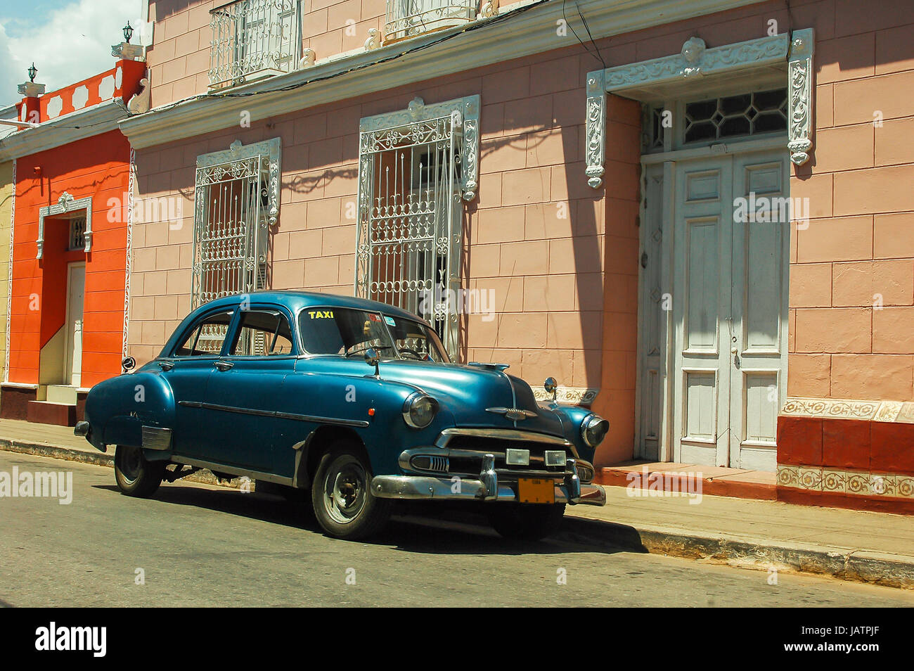 taxi in cuba Stock Photo - Alamy