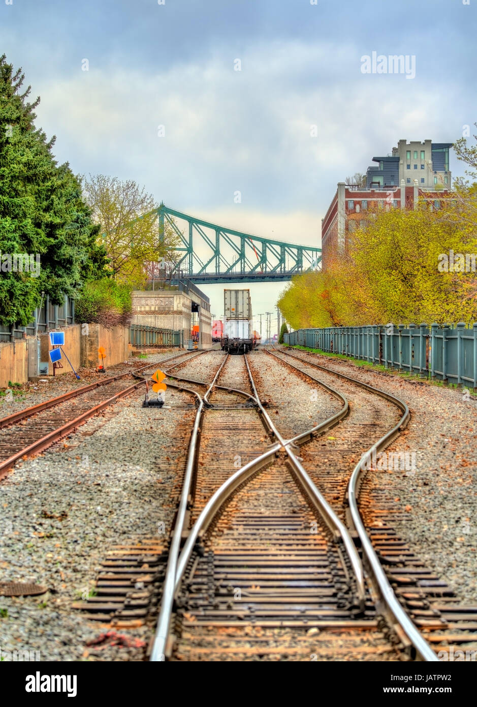 Quebec city railway station hi-res stock photography and images - Alamy