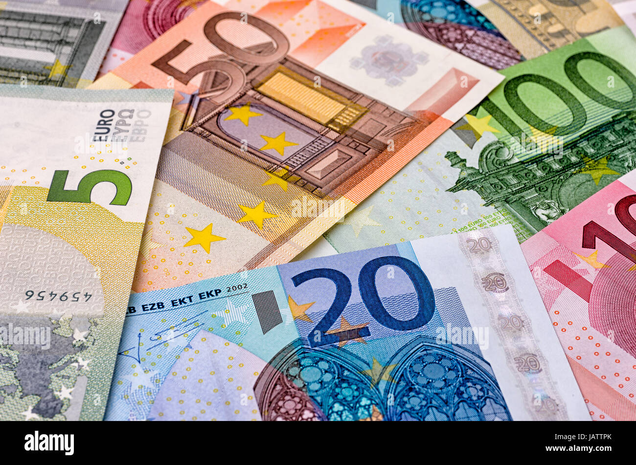 Verschiedene Euro Banknoten Stock Photo - Alamy