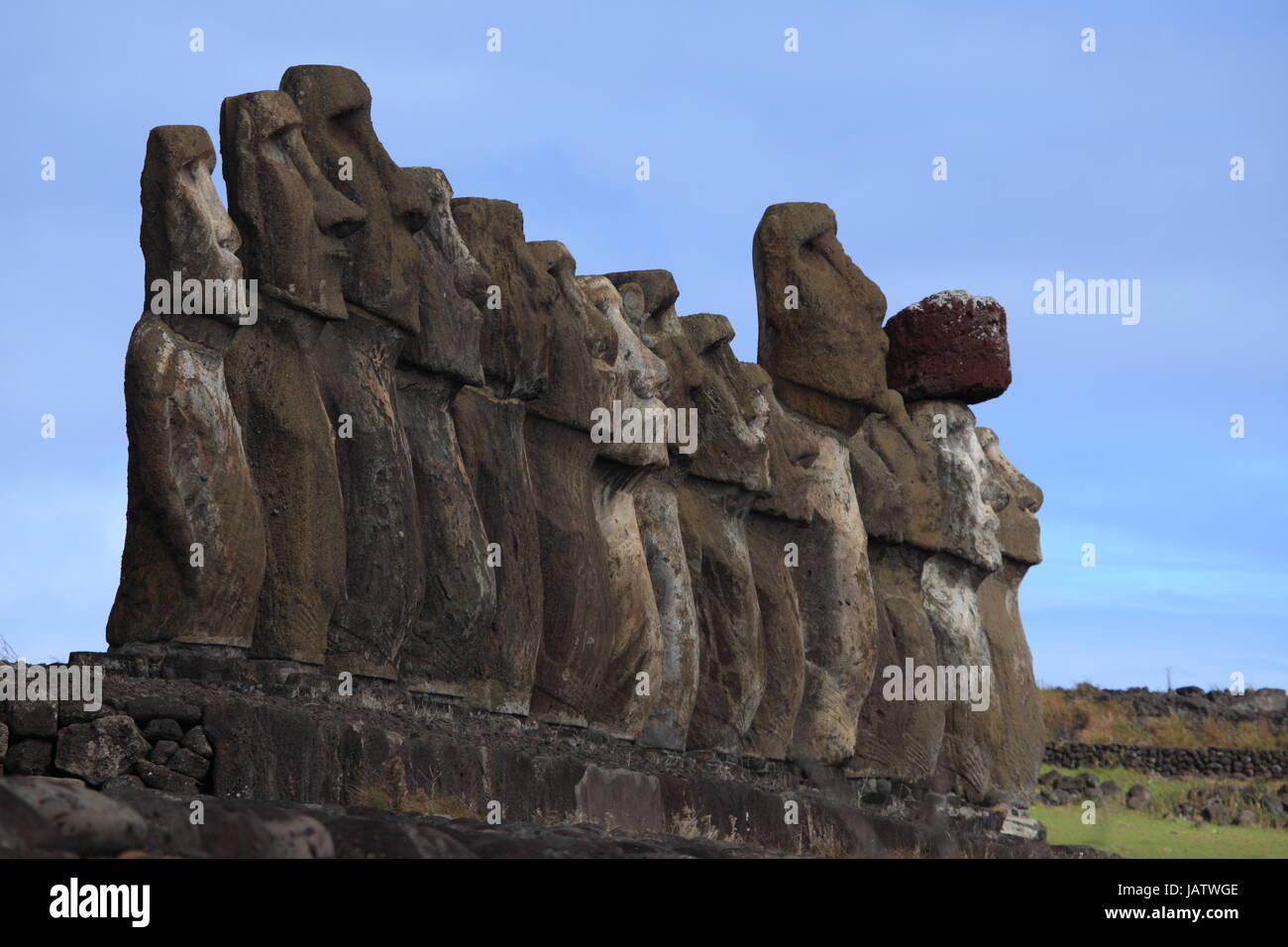 Moai steinstatue hi-res stock photography and images - Alamy