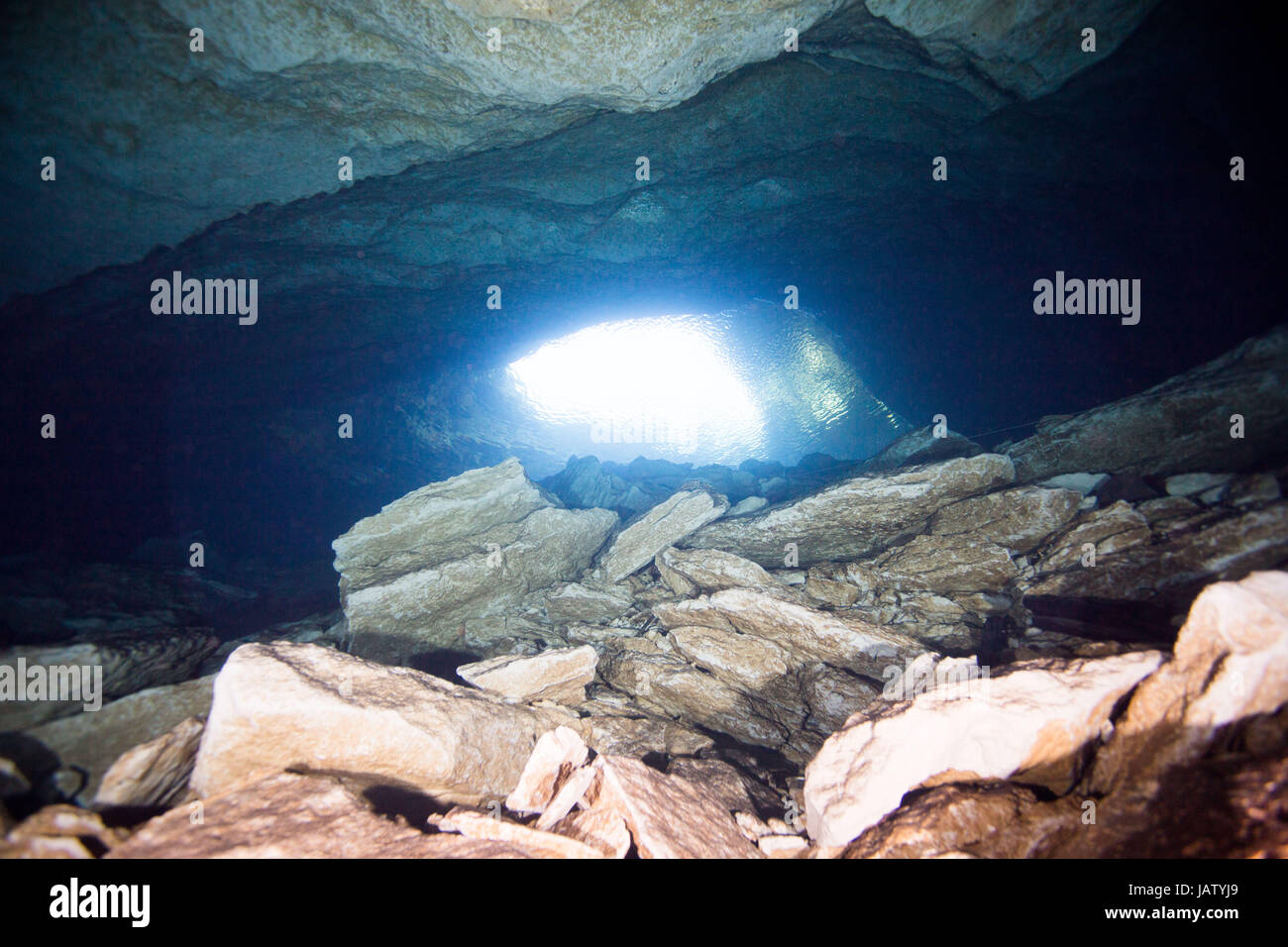 pines cave dive south australia Stock Photo - Alamy