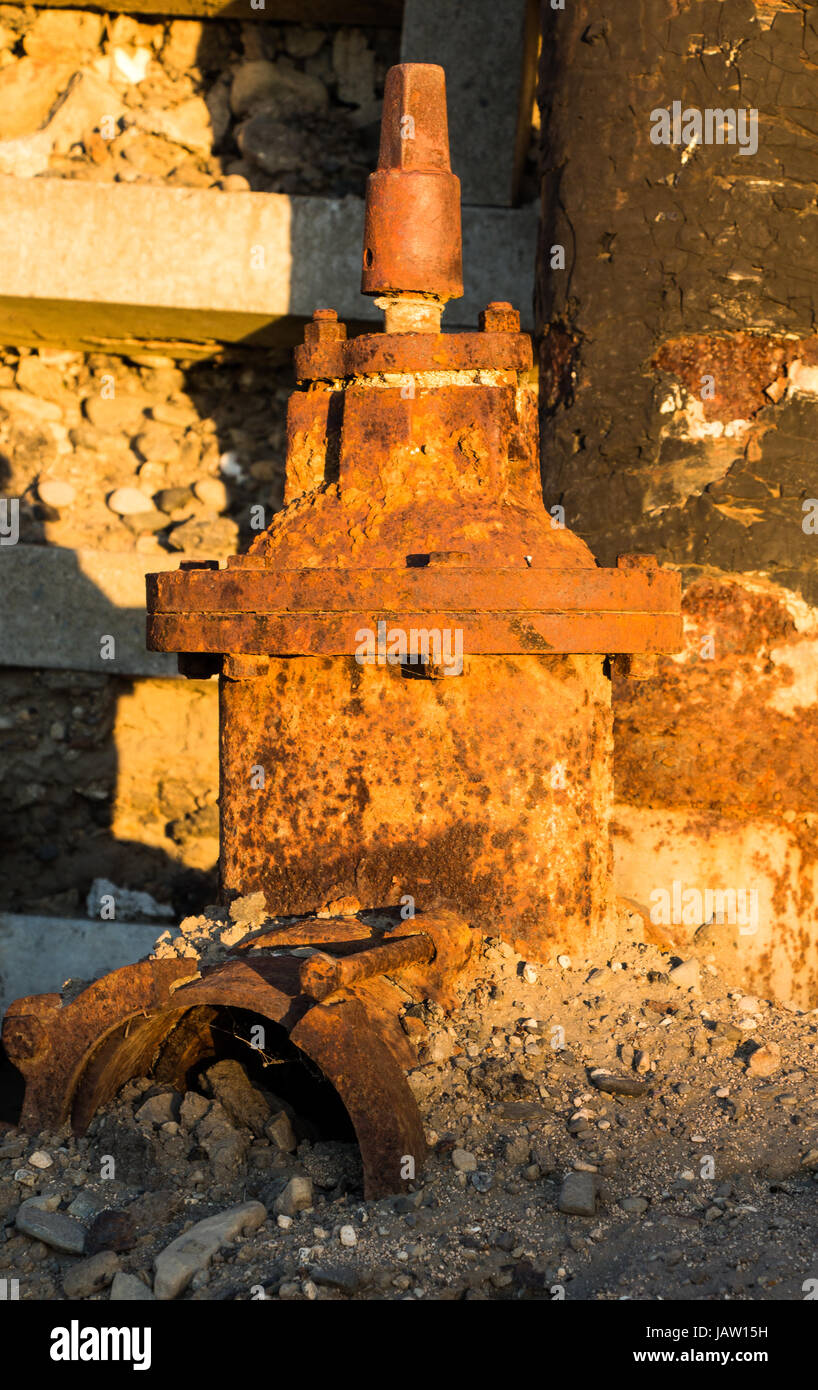 Old water valve hi-res stock photography and images - Alamy