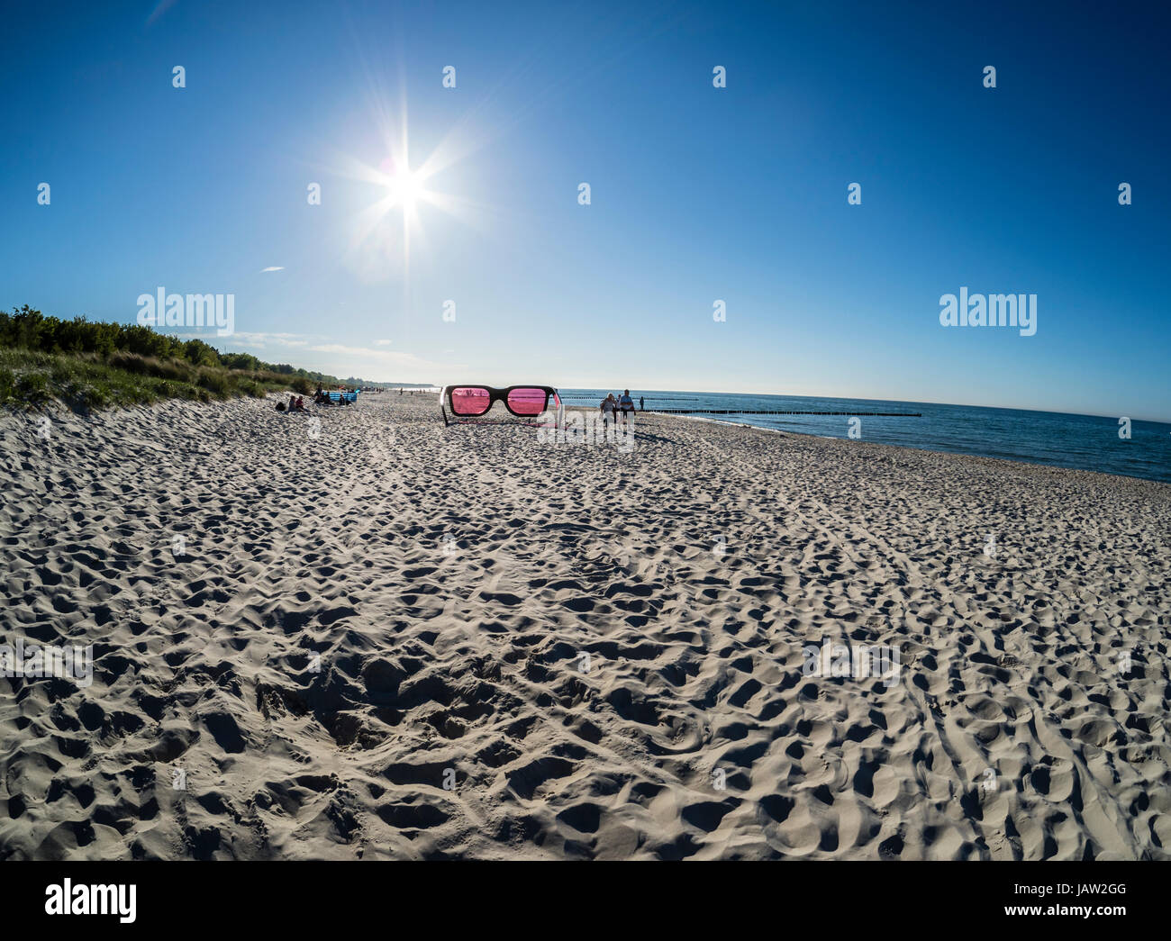 Beach art installation hi-res stock photography and images - Alamy