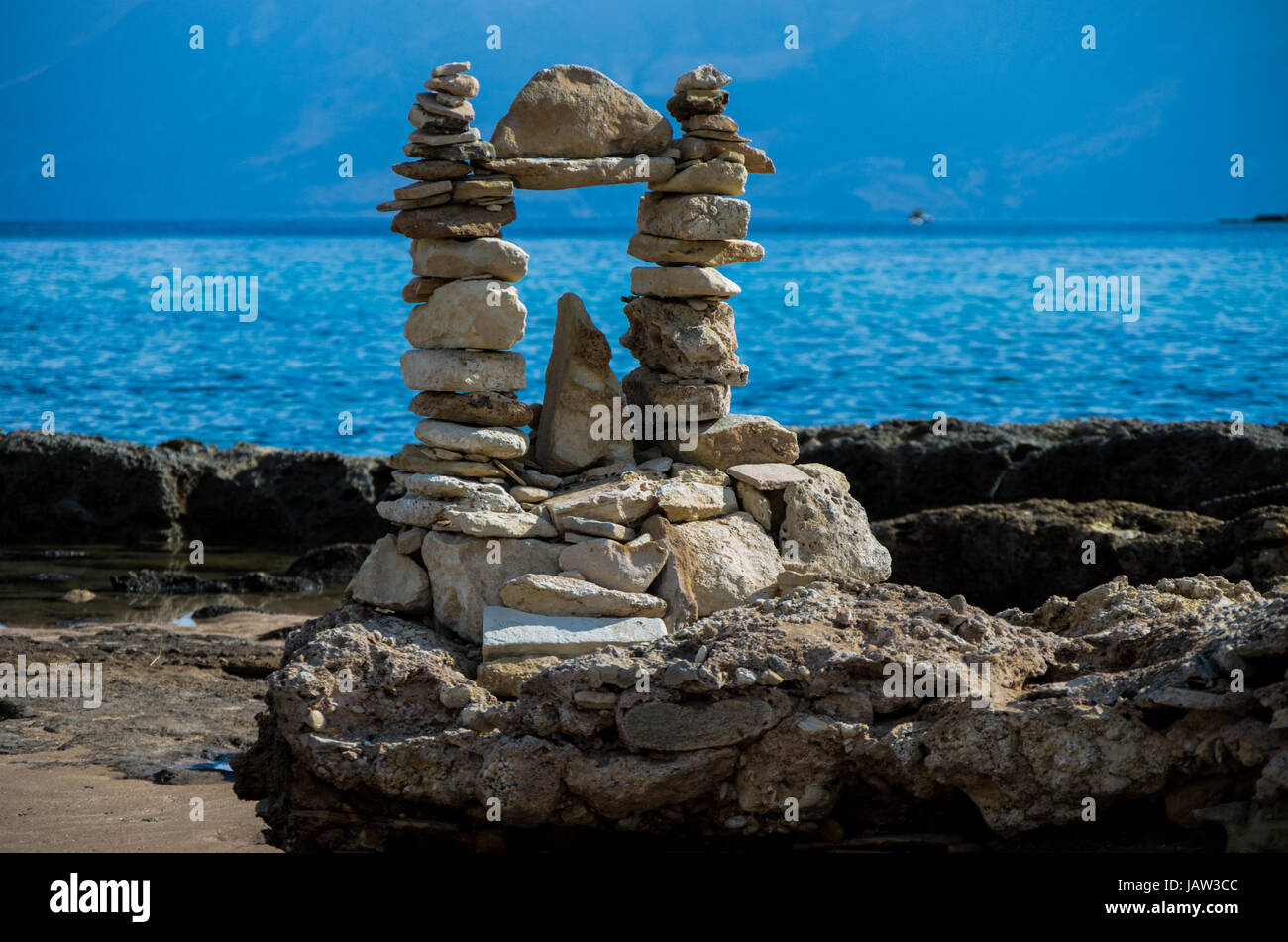 Inuit stone man inukshuk stone hi-res stock photography and images - Alamy