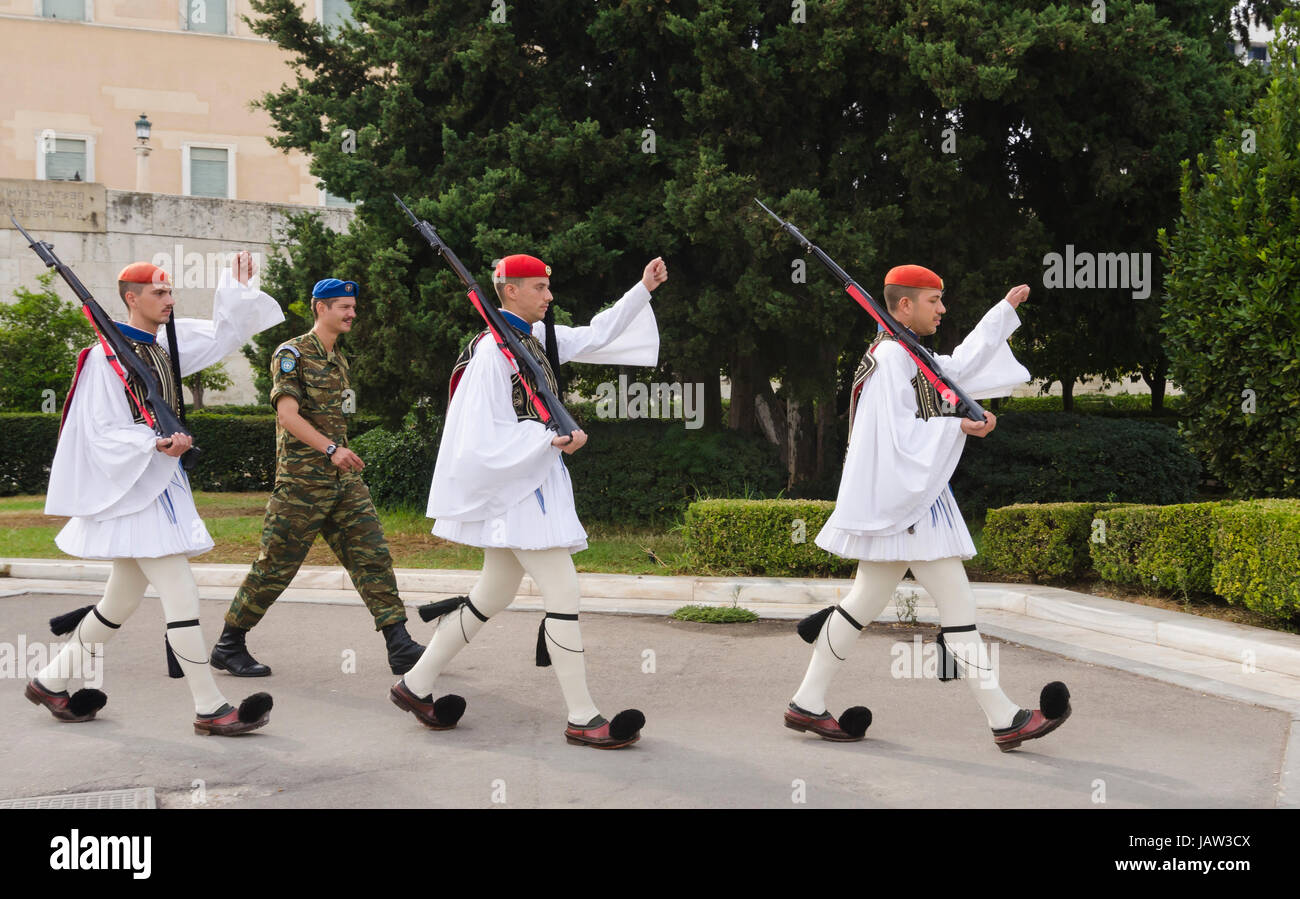 Evzones dress hi-res stock photography and images - Alamy