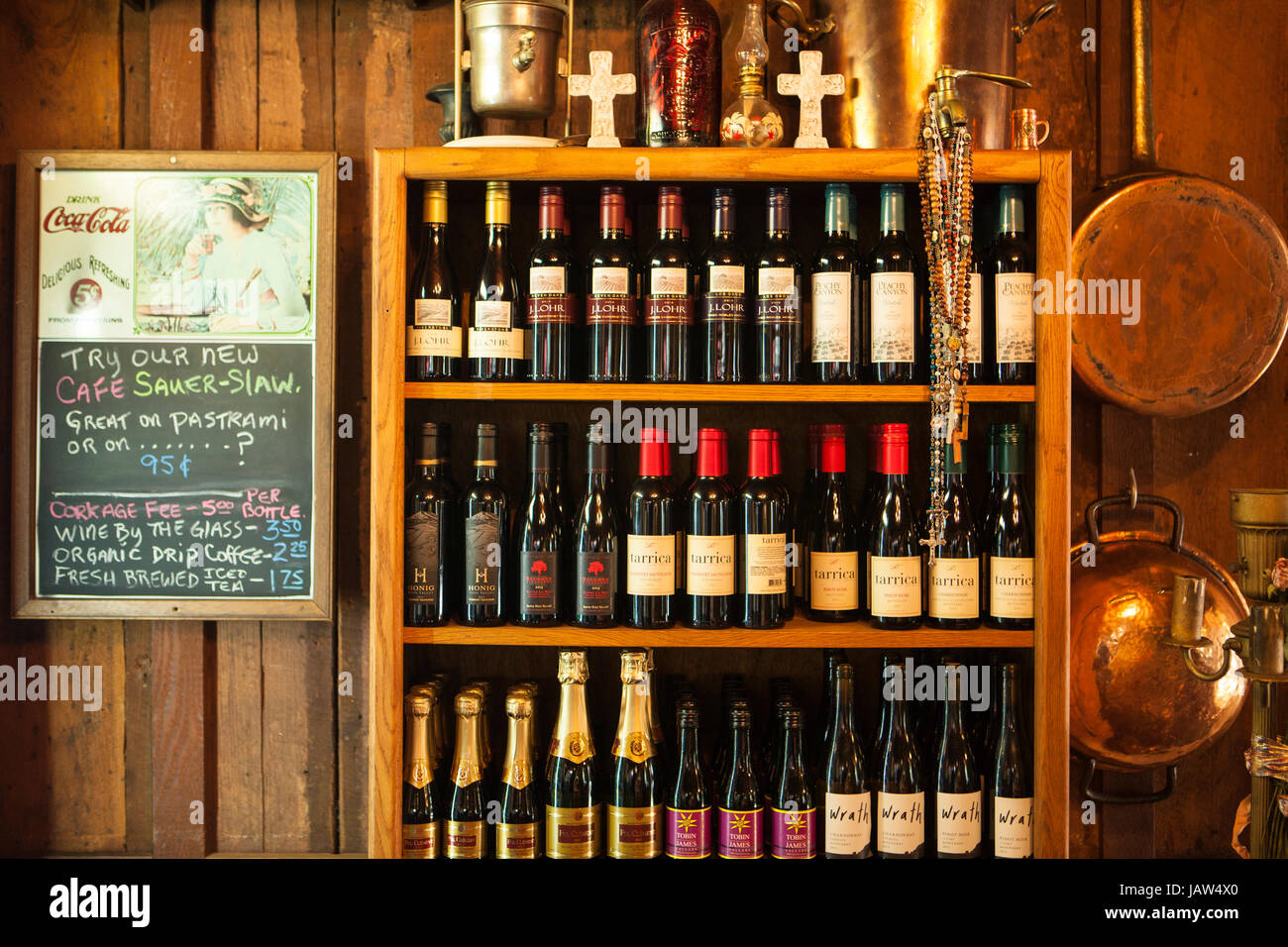Wine bridge hi-res stock photography and images - Alamy