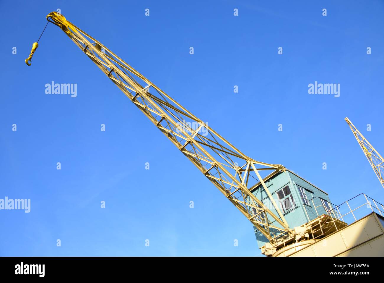 Mechanical aid hi-res stock photography and images - Alamy