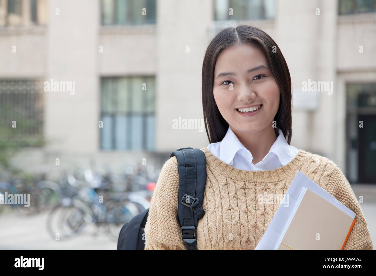 Campus walk china hi-res stock photography and images - Alamy