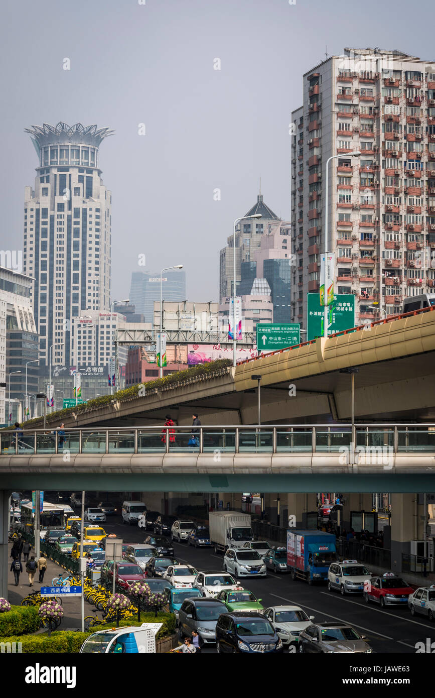Traffic congestion shanghai china hi-res stock photography and images ...