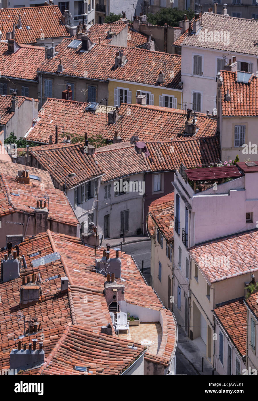 Marseilles tile roof hi-res stock photography and images - Alamy