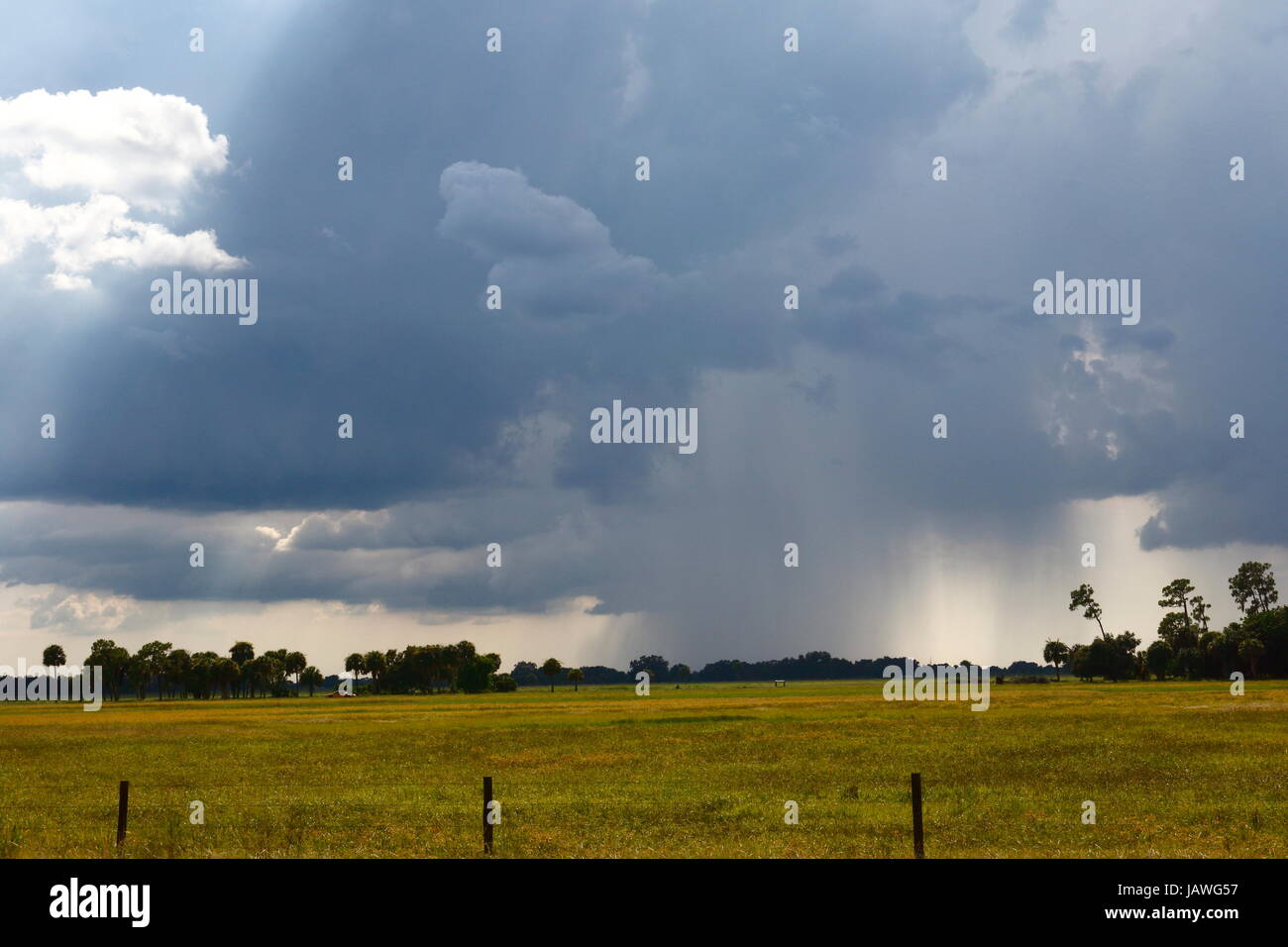 Rain over hi-res stock photography and images - Alamy