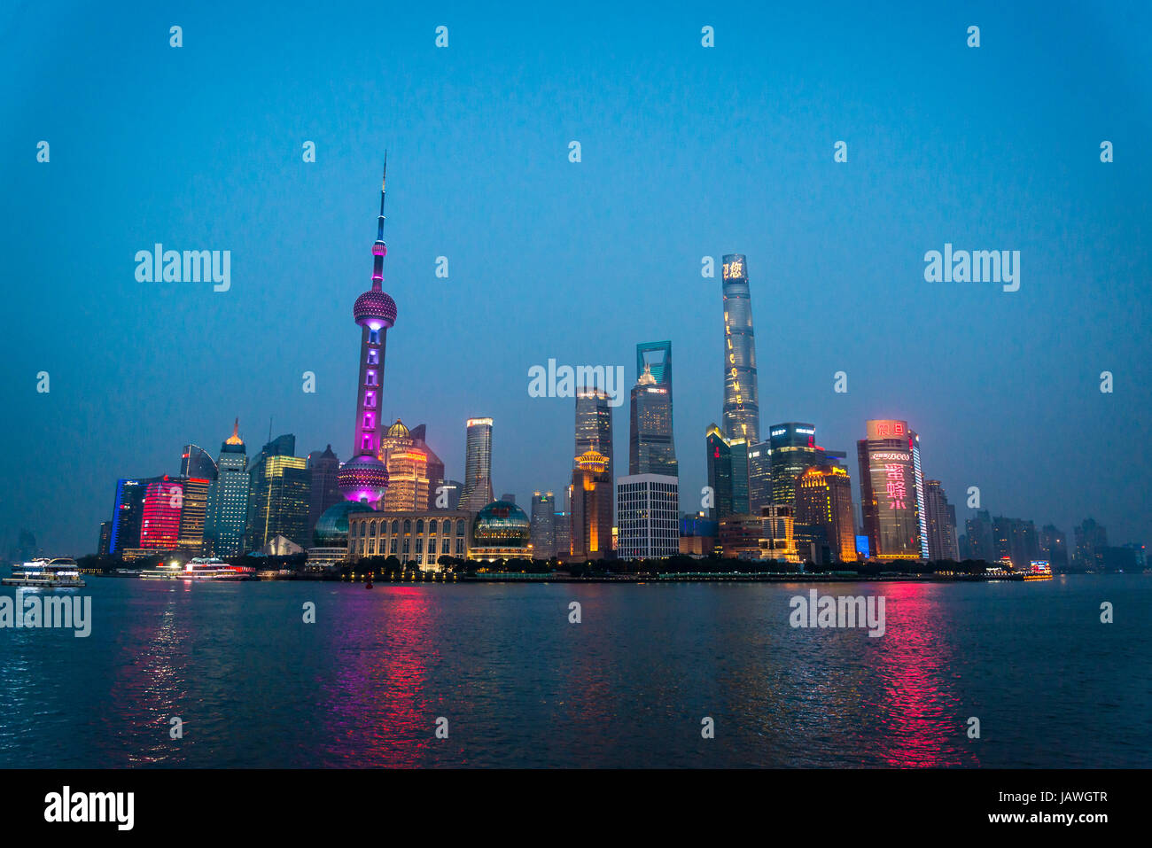 Pudong financial district skyline, including Shanghai Tower, Oriental ...