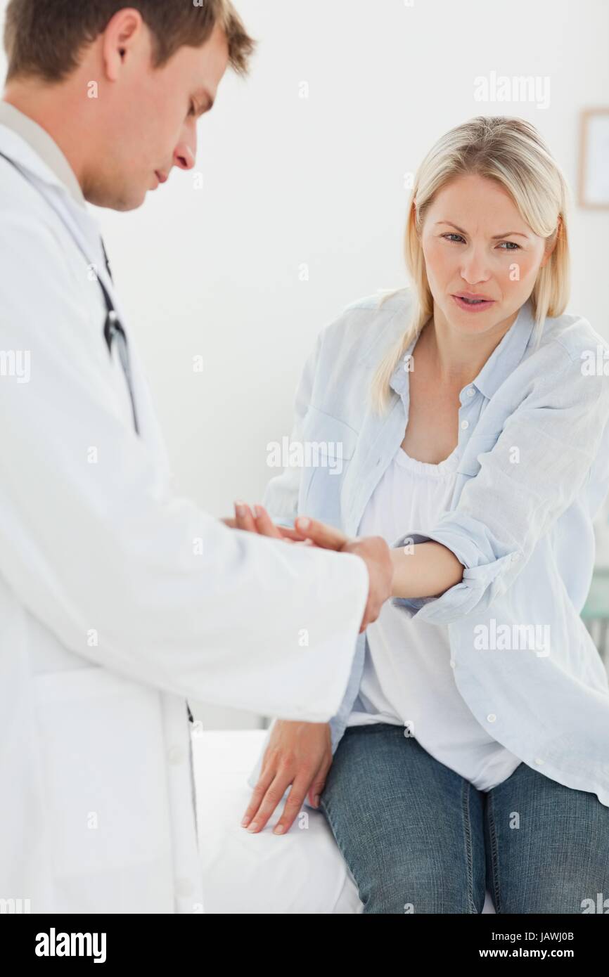 Feeling pulse man hi-res stock photography and images - Alamy