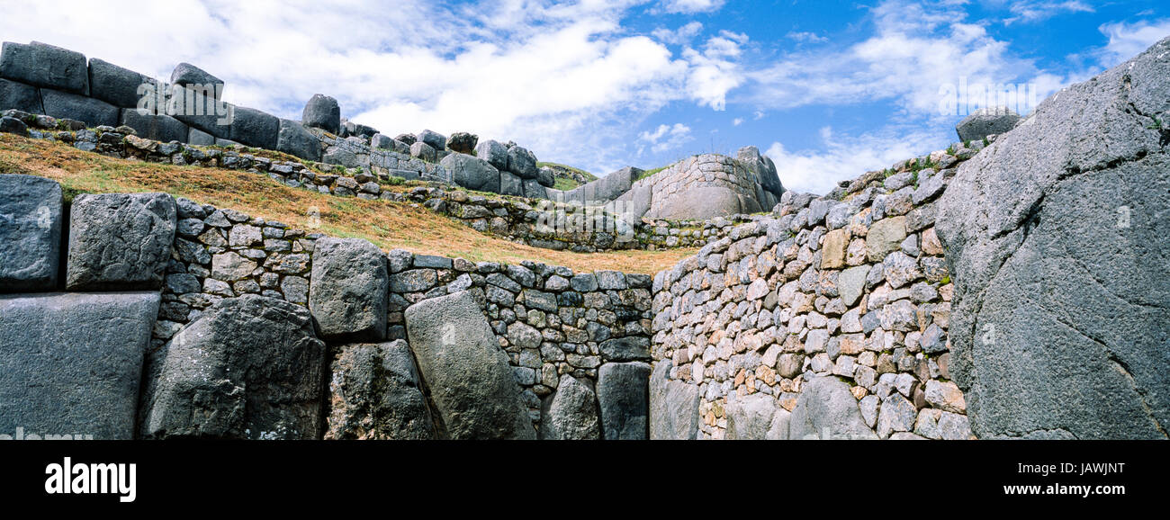 The Inca carved interlocking dry-stone walls from boulders Stock Photo ...