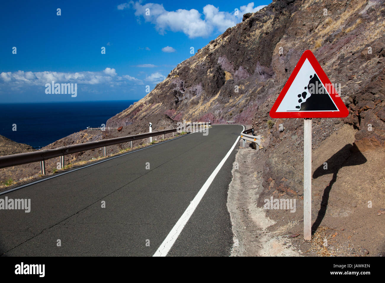 Rockfall barrier hi-res stock photography and images - Alamy