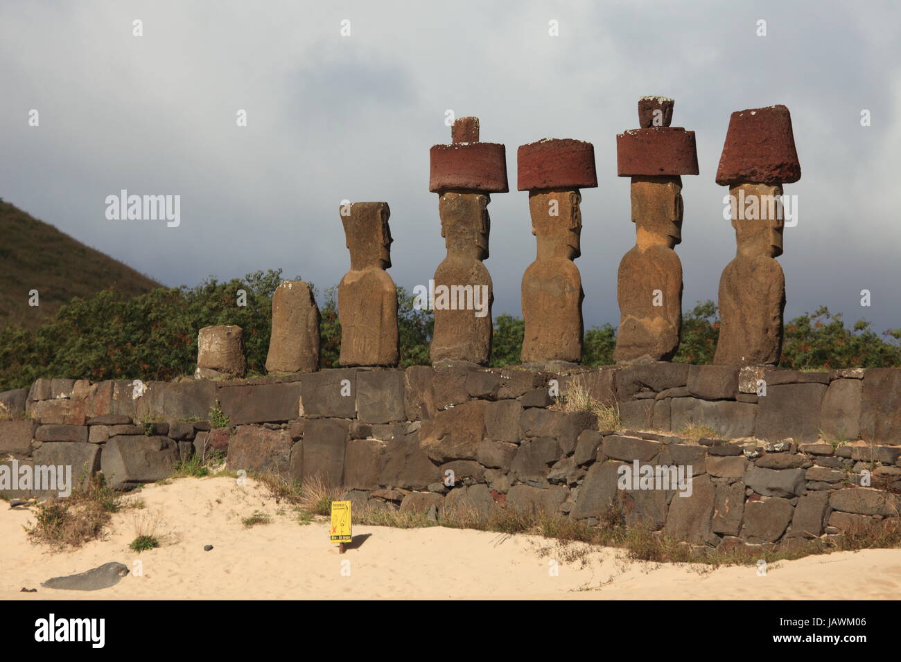 Moai steinstatue hi-res stock photography and images - Alamy