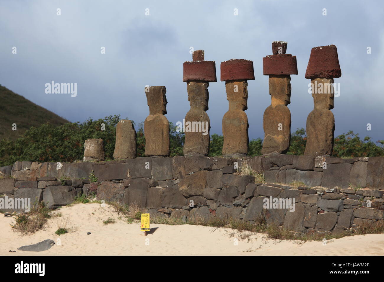 easter island moai statue Stock Photo - Alamy