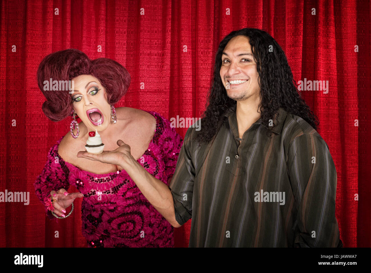 Smiling drag queen hi-res stock photography and images - Alamy