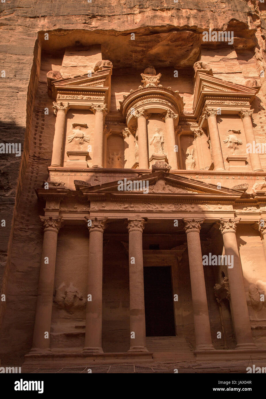 Siq symbol hi-res stock photography and images - Alamy