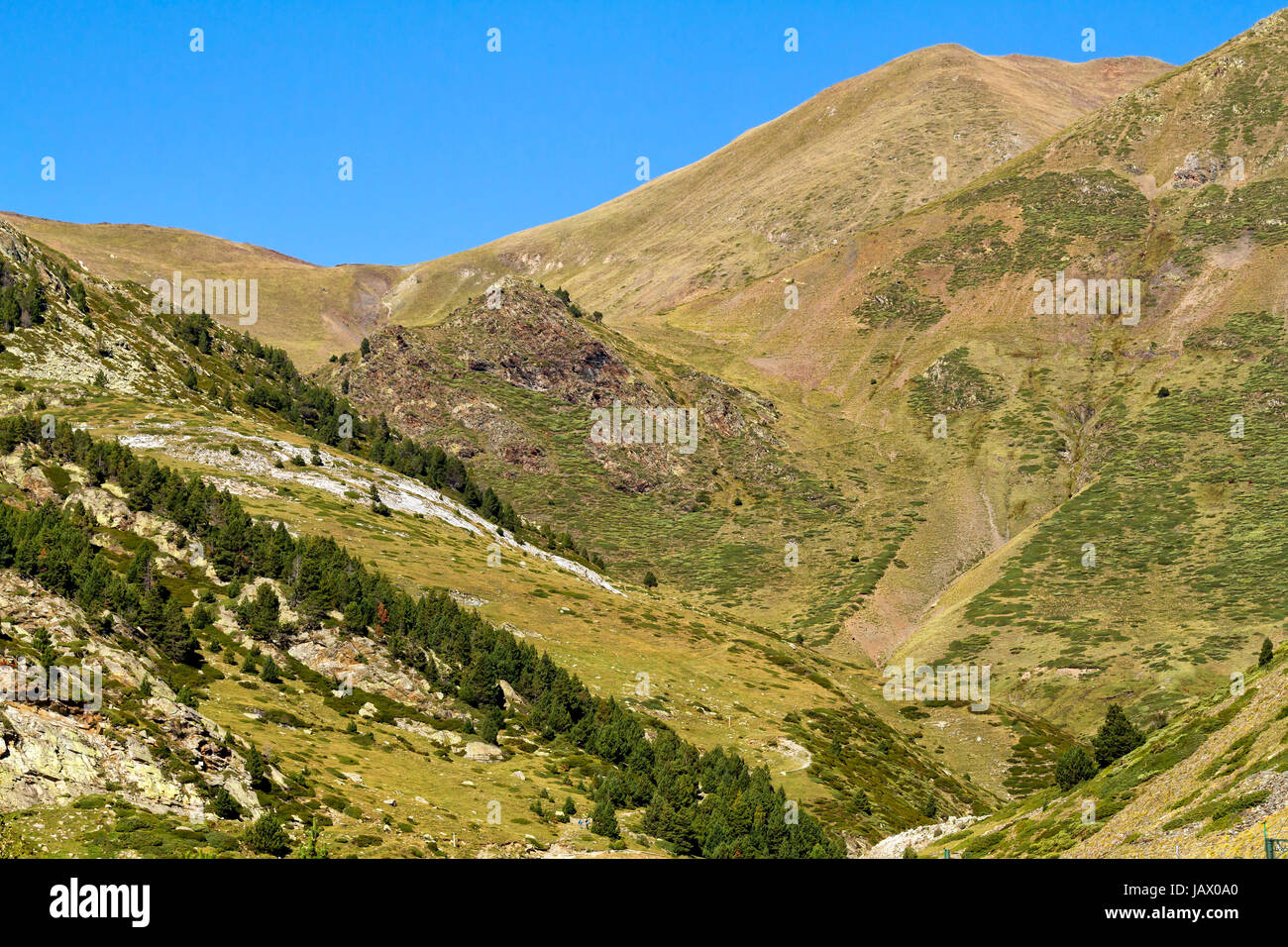 Beautiful mountain peaks in Spain (Pyreness Stock Photo - Alamy