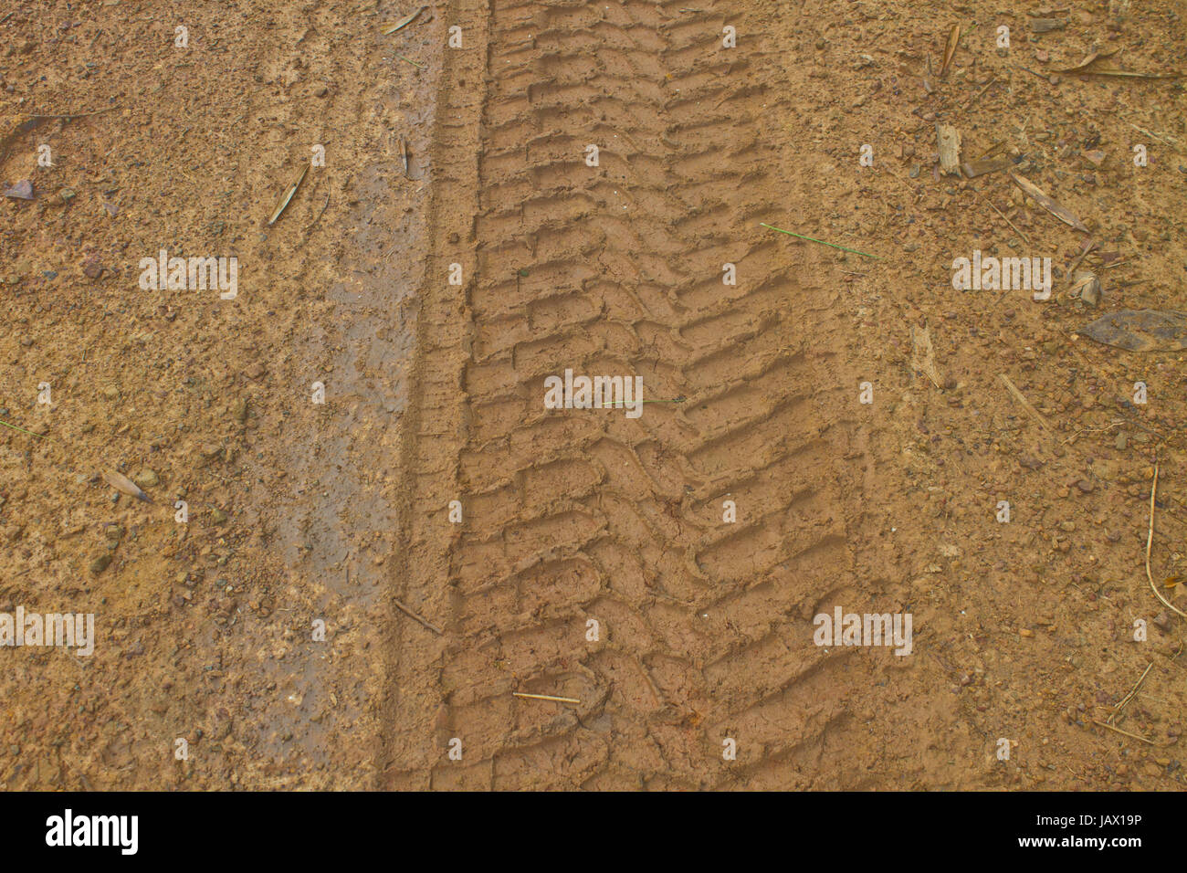 Deep tyre mark in sand hi-res stock photography and images - Alamy