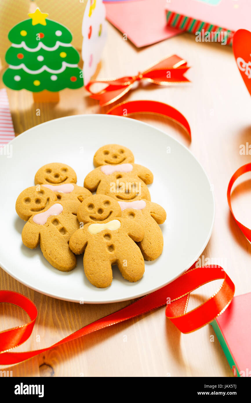 Gingerbread man cookie Stock Photo - Alamy