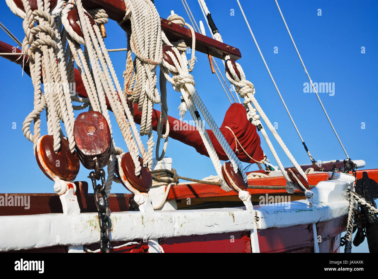 rigging of a sailing ship Stock Photo - Alamy