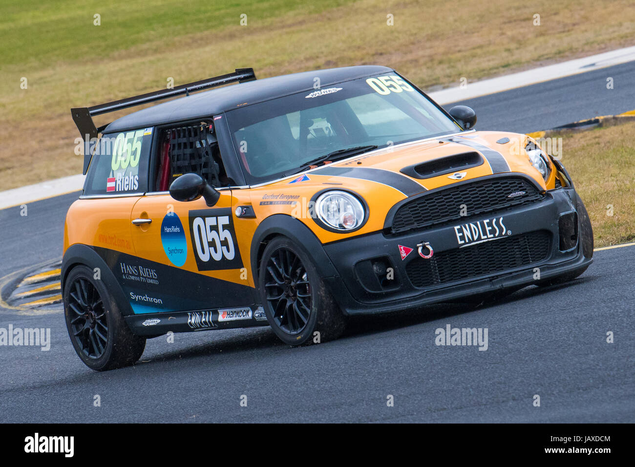 Sydney, Australia - 3rd June 2017: Motor Racing Australia (MRA) Round 4 ...