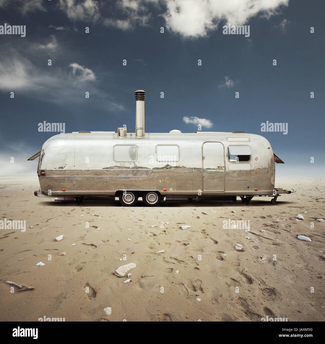 Stainless steel caravan hi-res stock photography and images - Alamy