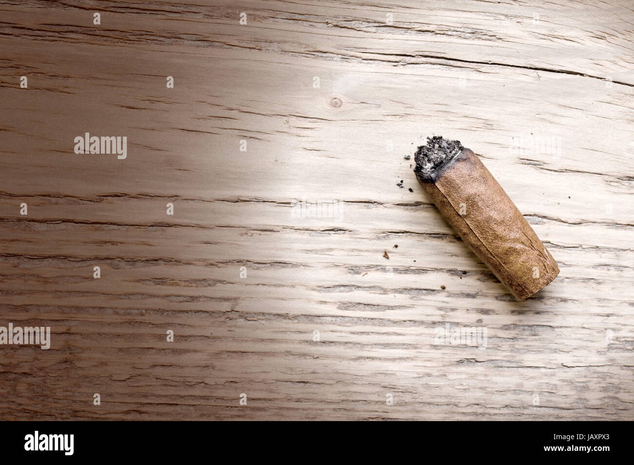Cigar board hi-res stock photography and images - Alamy