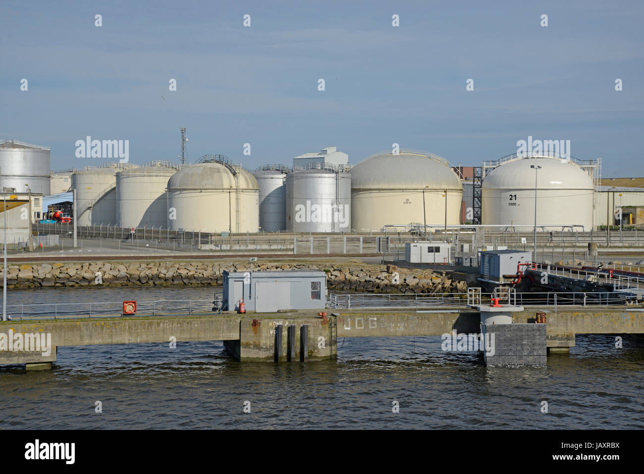 Gastanks hi-res stock photography and images - Alamy