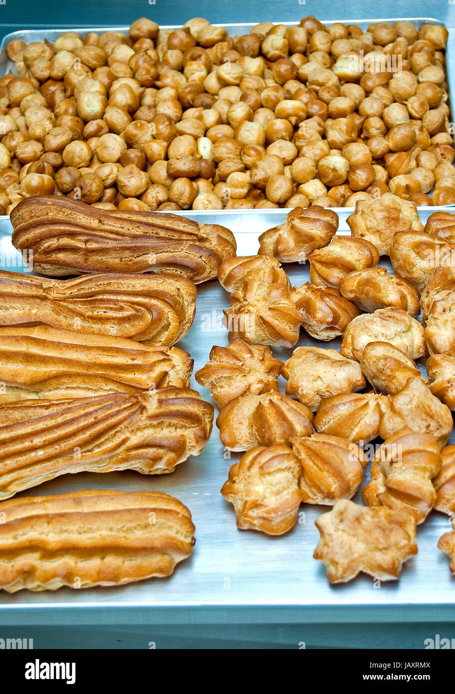 Cooked choux pastry hi-res stock photography and images - Alamy