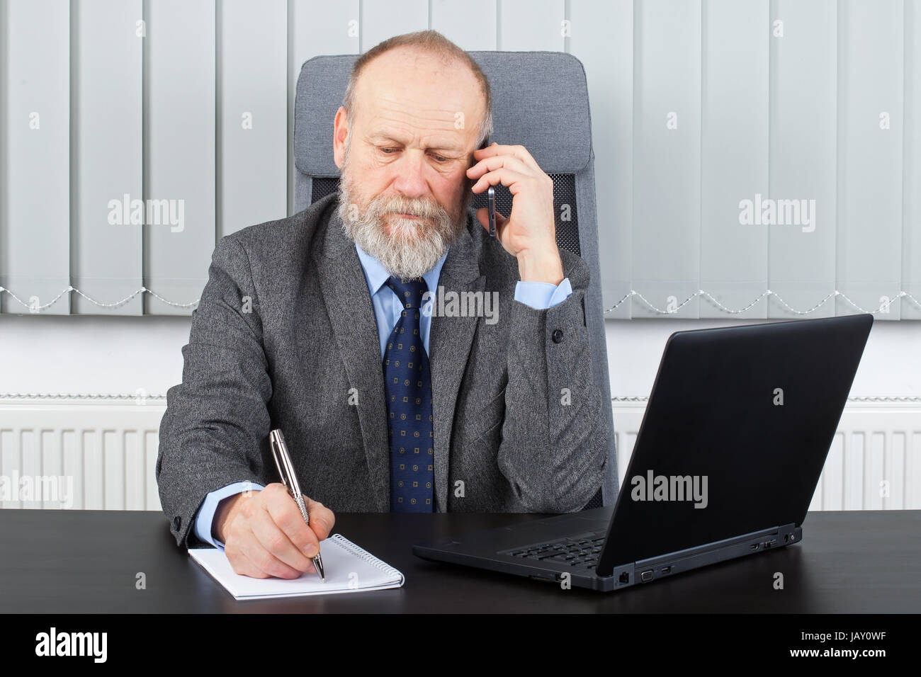 Employer communicate hi-res stock photography and images - Alamy