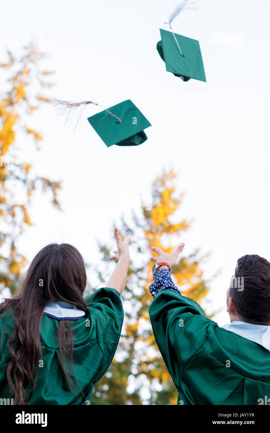 Graduation caps throw hi-res stock photography and images - Alamy
