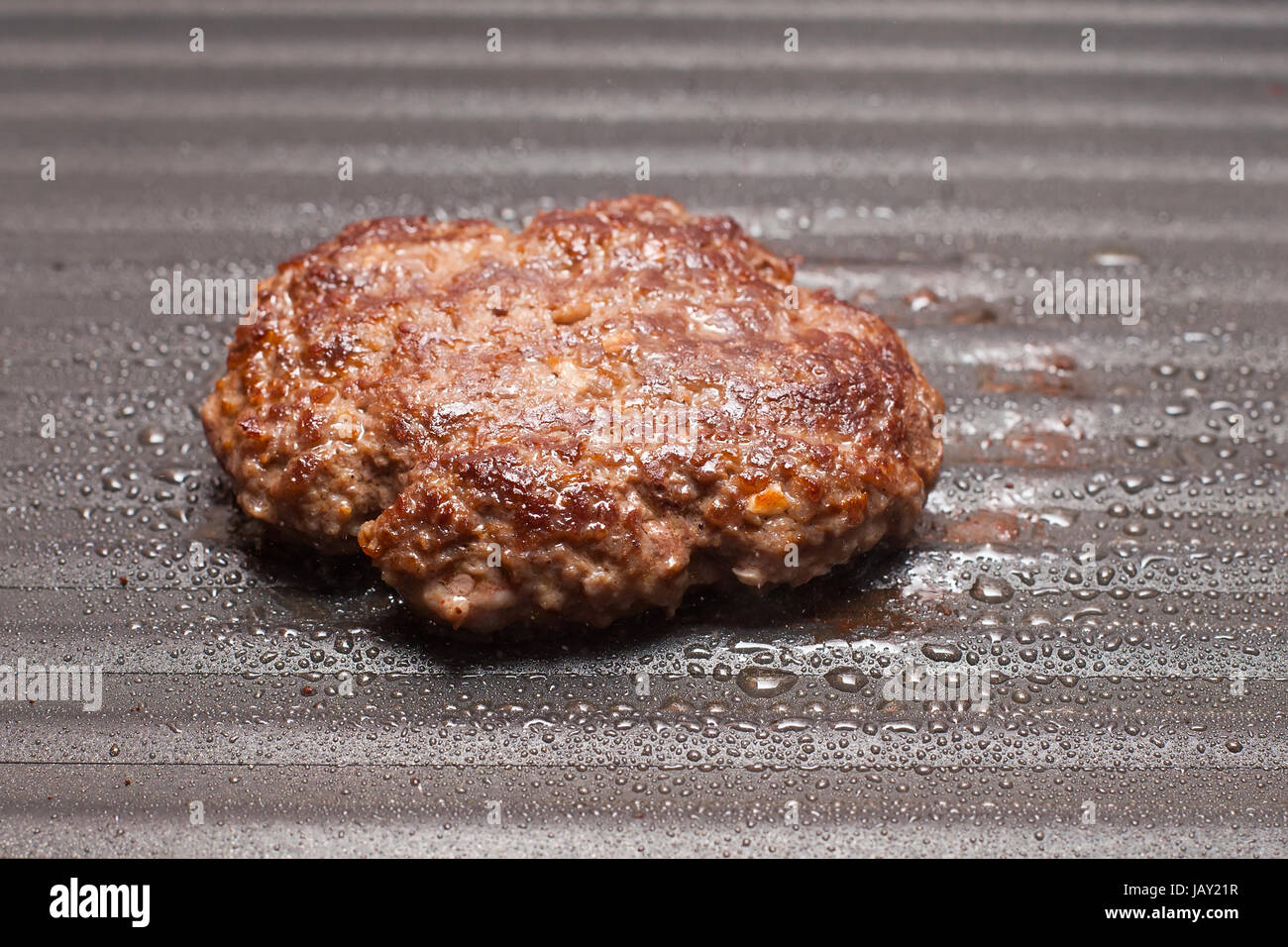Process cooking hamburger chef frying hi-res stock photography and ...