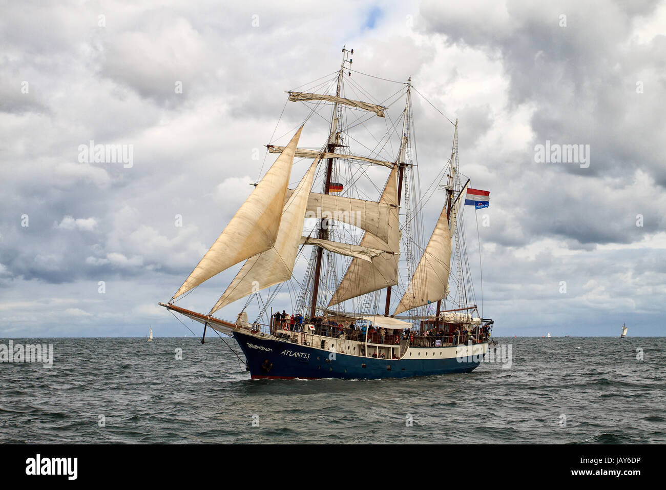 Torn sail hi-res stock photography and images - Alamy