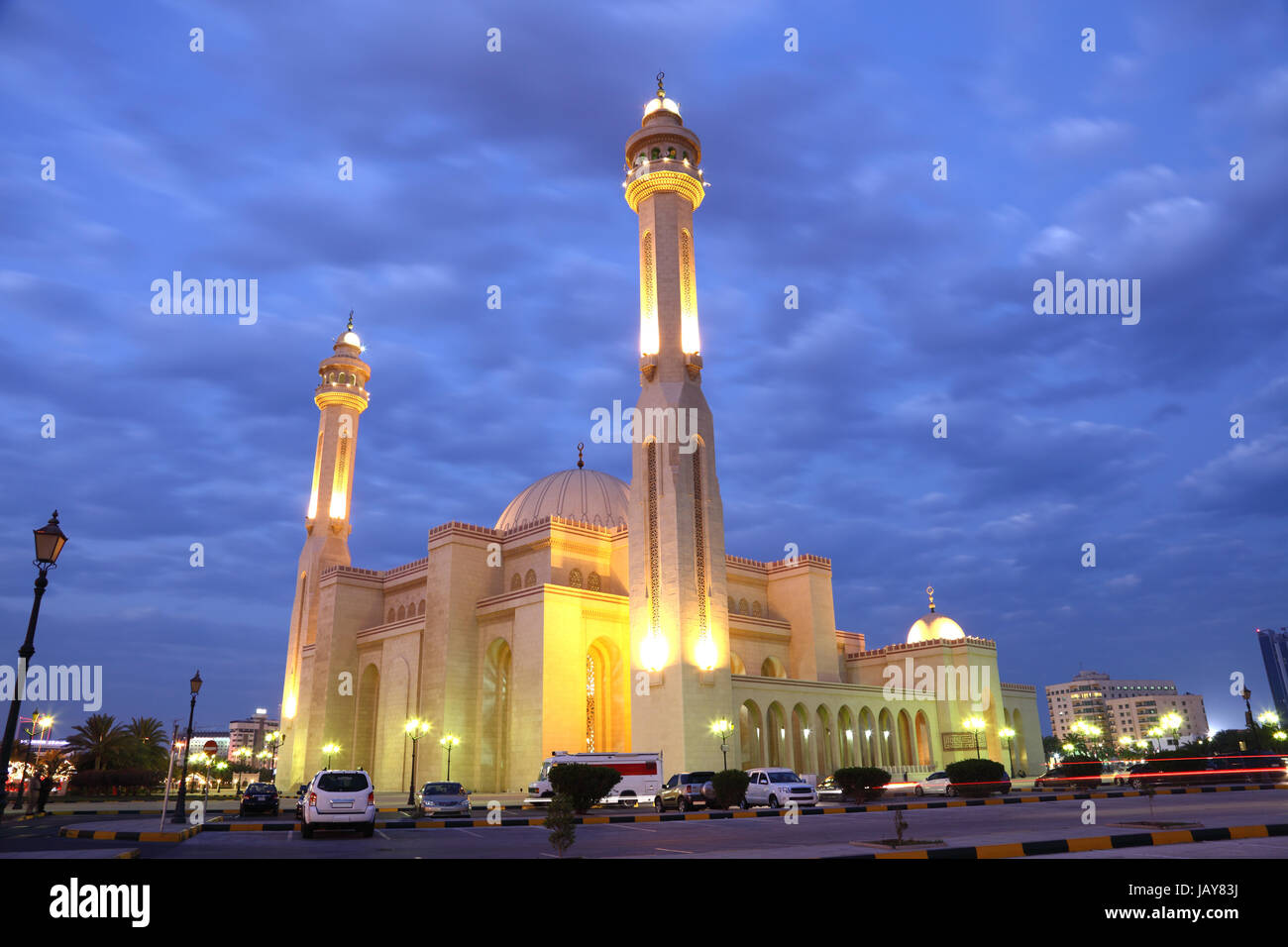 Al Fateh Grand Mosque in Manama, Bahrain Stock Photo - Alamy