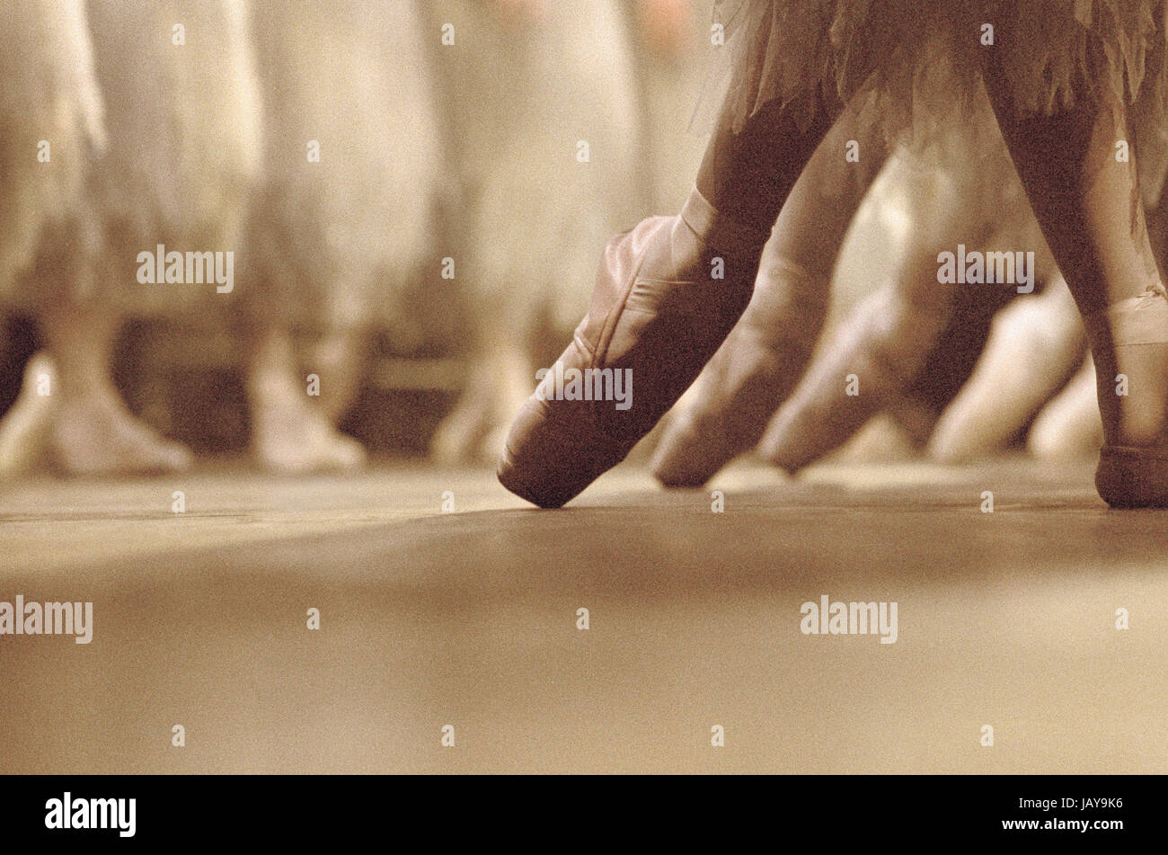 Curtain call ballet hi-res stock photography and images - Alamy