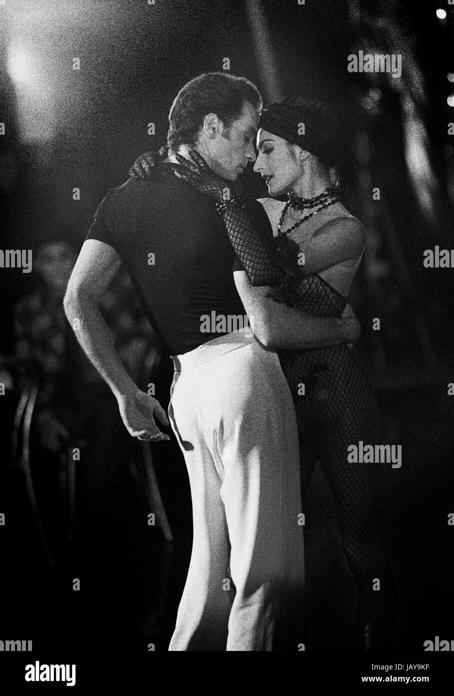 Monica Zamora and Joseph Cipolla in George Blanchine's "Slaughter on ...