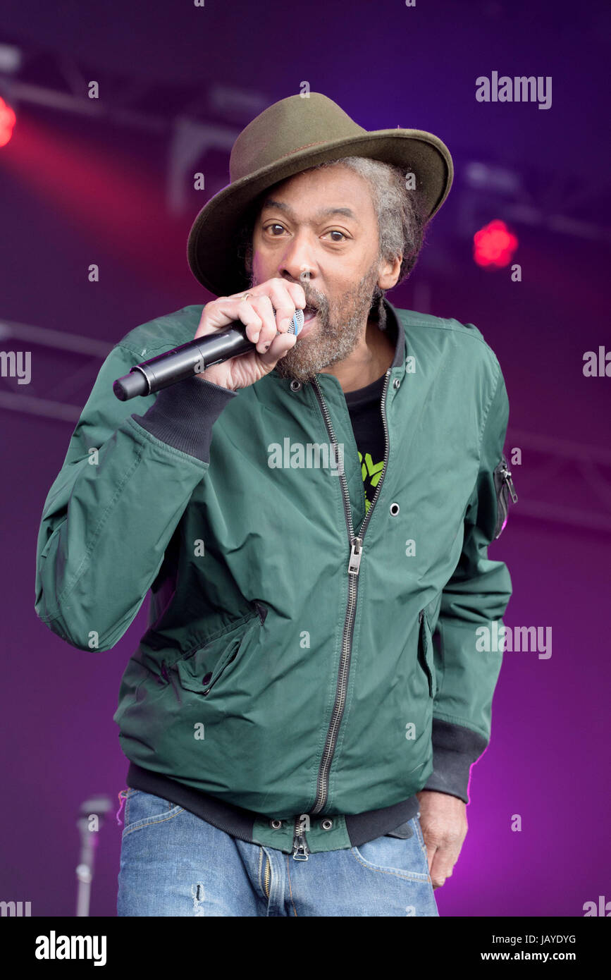 Aswad band hi-res stock photography and images - Alamy